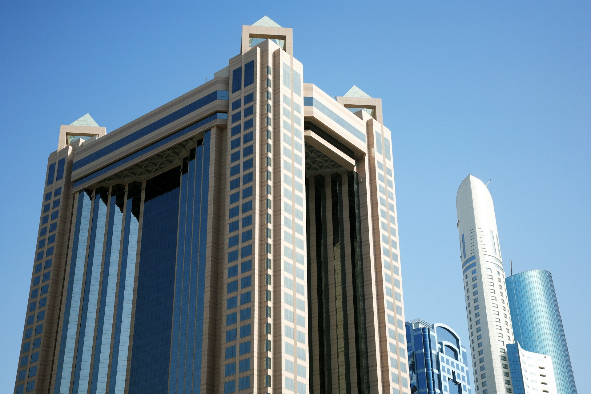 Al Quoz 3 Dubai Guide 2026: Location, Property & Services